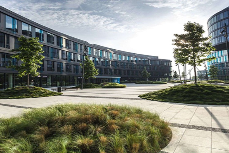 Připojte se k ZF v České republice: Práce s technologiemi a inovacemi - ZF